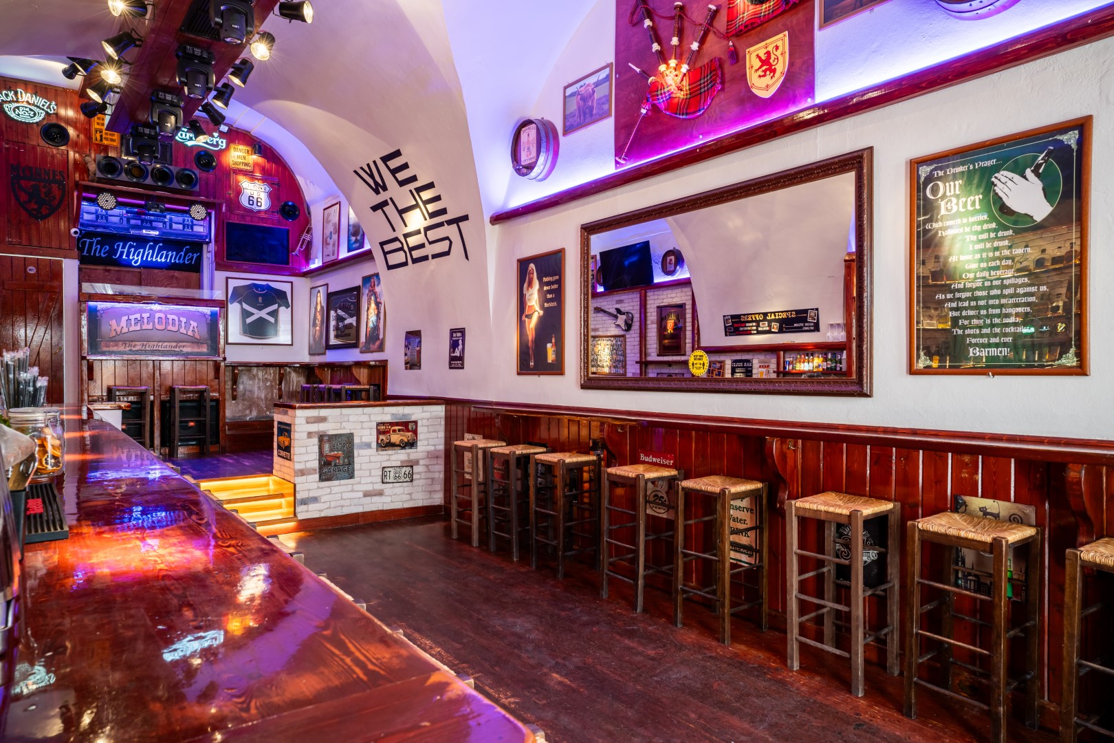 Gallery - The Highlander Bar Santorini